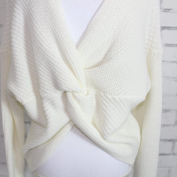 Boohoo | Sweaters | Boohoo Knot Sweater | Poshmark